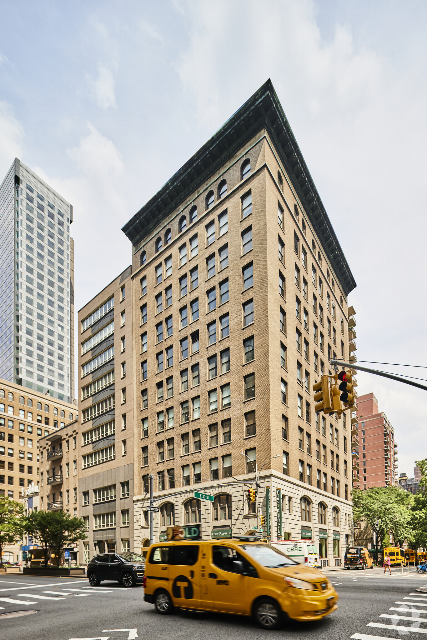 443 Park Avenue South | 1,530 RSF (Direct Lease) | Noah & Co
